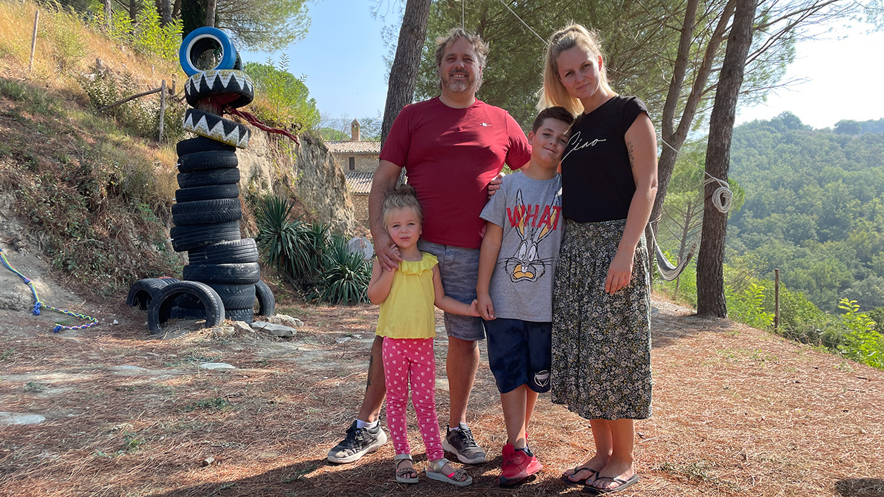 Ik Vertrek Even Weg: Familie Geurts vs familie Mensing | AVROTROS