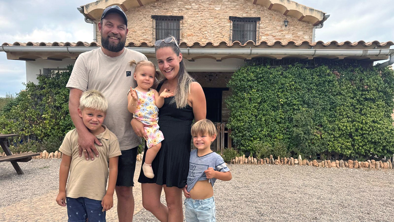 Hoe gaat het nu met Sanne en Kevin uit Ik Vertrek in Spanje? ‘We hebben ...